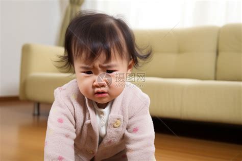 难过哭泣的小女孩高清图片下载 正版图片600368993 摄图网