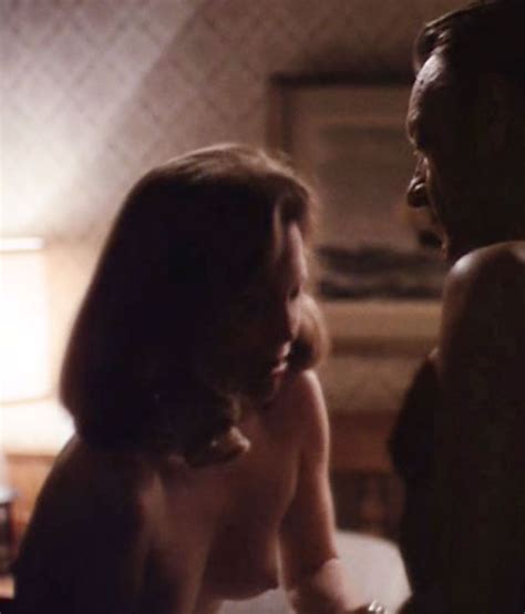 list of actresess who won an oscar and had a nude scene in the same
