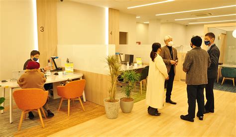 京都信金、大型店に初の「ノーカウンター」 ニッキンonline