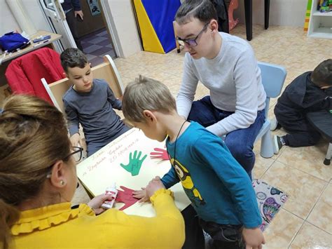 Beneficiarii Centrului De Zi Pentru Copii Cu Autism Si Sindrom Down