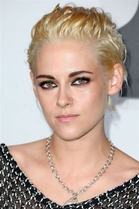 34 Best Pixie Cuts Of All Time Iconic Pixie Haircut Ideas