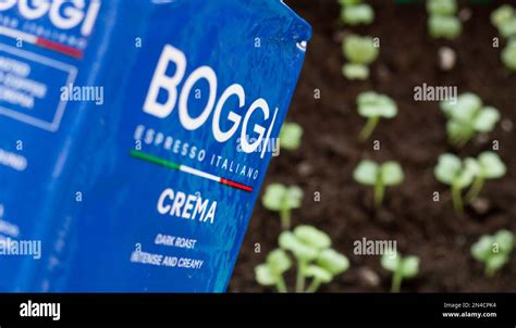 Coffe BOGGI Espresso Italiano Crema Dark Roast Stock Photo - Alamy