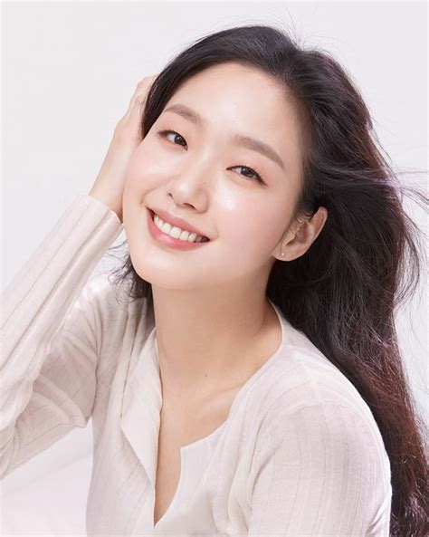 Kim Go Eun X Kahii
