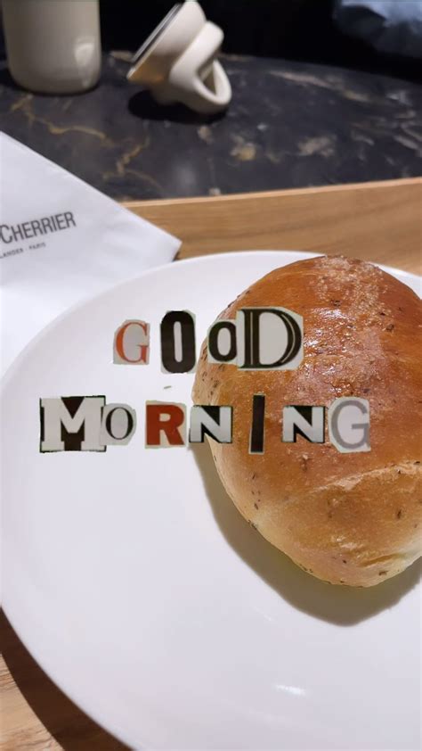 Jen A Cup Of Coffee In The Morning 차가운 아침 공기에 정신이 반짝 차려지고 따뜻한 커피 한 잔에 바삭 짭쪼름한 소금빵도 한 입 베어 먹으니