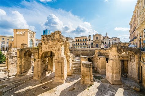 Guida alla città di Lecce pedalando nella storia