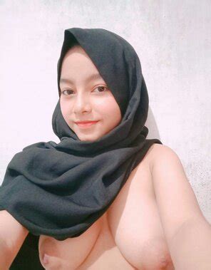 Fatima Hijabi Girl 6323329261997502830 121 Porn Pic
