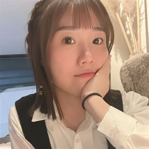 李 wen0930 Threads Say more