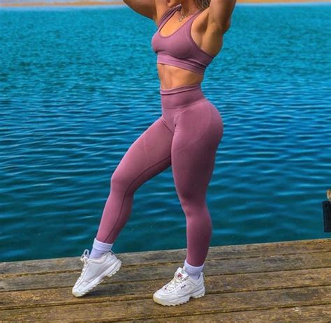 4pcs Seamless Women Sportswear Yoga Suit Gym Fitness Sets Padded Sports
