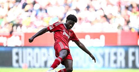 Fortuna Düsseldorf Wie Startelf Debütant Elione Fernandes Neto Seinen