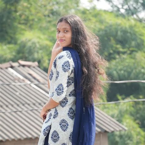 aaru_rathwa_🤍 (@aaruubamniyaofficial) • Threads, Say more