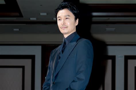 （写真）綾瀬はるか、『リボルバー・リリー』で“映画史上最強のダークヒロイン”に 「ワクワクしました」 映画 ニュース ｜クランクイン！