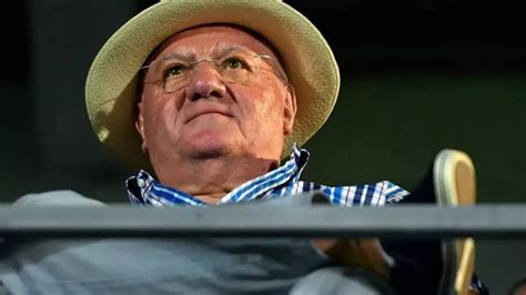 Recunosc pentru că s a prescris Cum a rămas Mitică Dragomir fără o