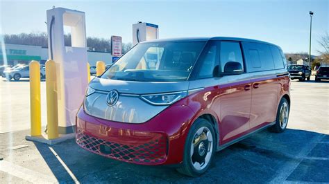 Munro Reviews The Id Buzz Interestingly A 150kw Charging Vehicle Chevy Equinox Ev Forum