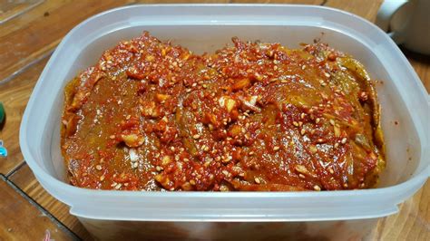 경상도 지방에서만 맛볼 수 있는 낙엽 콩잎김치