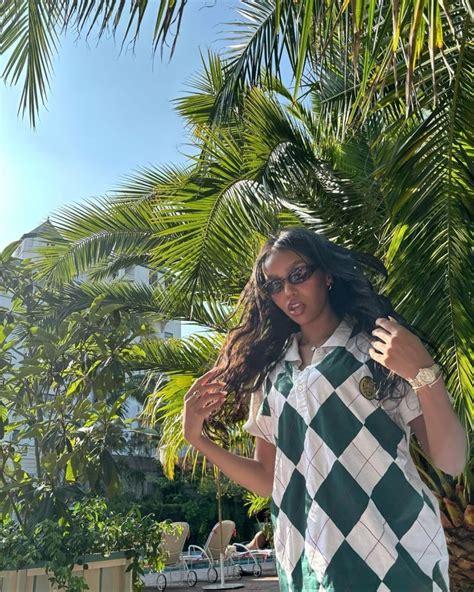 Picture Of Daphne Blunt