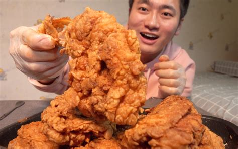 给弟弟做宵夜手枪大鸡腿配冰可乐比外卖好吃多了 盗月社食遇记 盗月社食遇记 哔哩哔哩视频