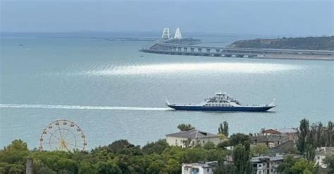 Более 35 тыс пассажиров и 22 тыс автомобилей переправили паромы через
