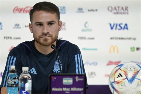 Messi Surpreende Todos Os Dias Diz Mac Allister Gazeta Esportiva