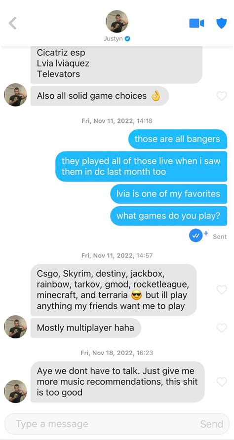 Redownloaded Tinder To Find That A Guy Messaged Me A Week After I