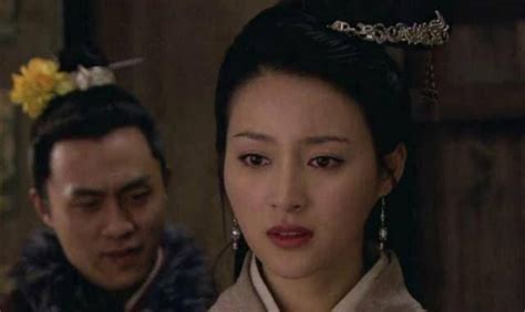 清朝寡婦出上聯牆上畫馬不能騎將軍巧對下聯令寡婦羞憤 壹讀