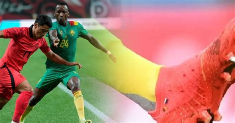 Скандал на ЧС 2022 гравець Камеруну вийшов на матч із прапором РФ фото — Проспорт