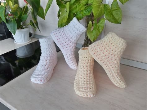 ПРОДАЖБА НА РЪЧНО ИЗРАБОТЕНИ ПЛЕТИВА ЗА МАЛКИ И ГОЛЕМИ