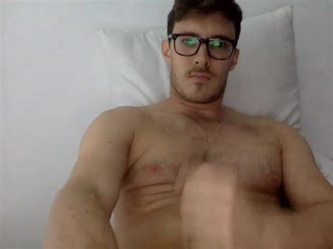 Hung Office Guy On Cam Busts A Load En Anglais