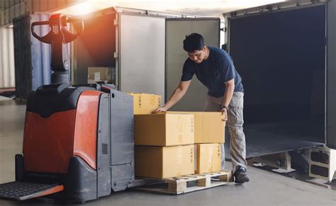 Options For Loading And Unloading Palletised Freight To And From A