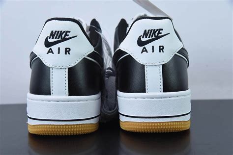 耐克nike Air Force 1 Low 07 黑白生胶”空军一号低帮休闲板鞋纯原版本 货号：aw2296 002 潮流鞋子
