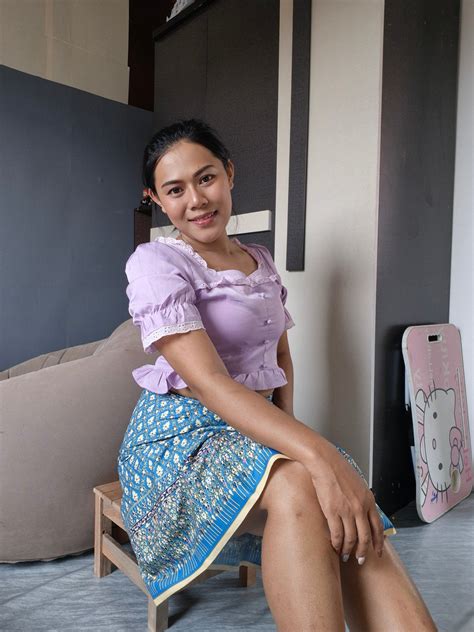 Porntip ผ้าถุงลายนี้สวยมากค่ะ Facebook