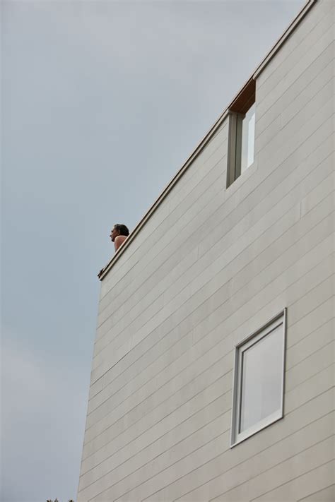 Tilting Rock Residence Reddymade Nyc Based Architecture Design