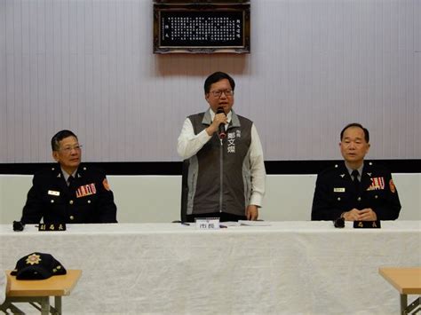 歹徒持槍挾持9人質事件 指傳媒