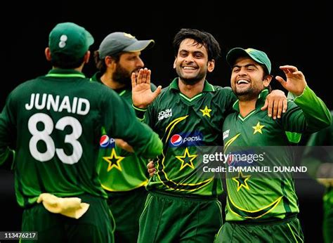 Hafeez Ahmed Khan Photos And Premium High Res Pictures Getty Images