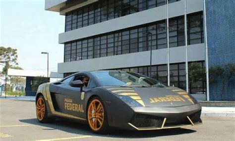 Lamborghini De R 800 Mil Vira Viatura De Polícia Federal No Paraná