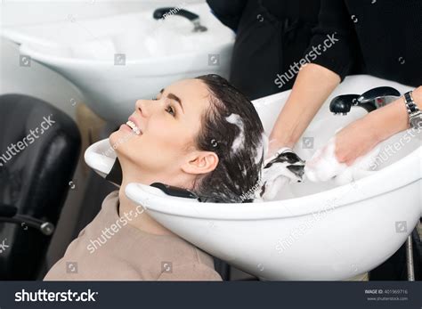 1198 Hairsalon Women 이미지 스톡 사진 및 벡터 Shutterstock