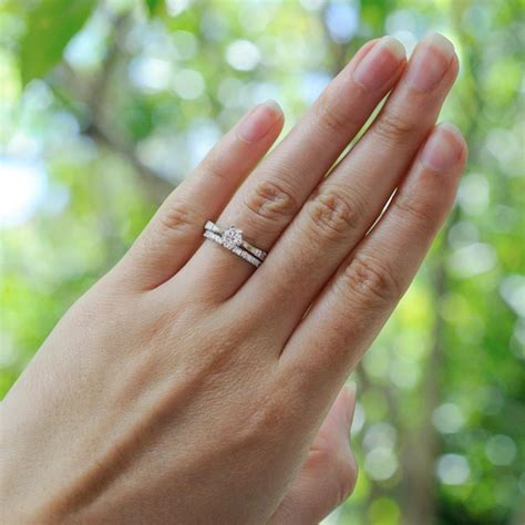 El Anillo De Matrimonio Va En El Dedo Anular Revista Vive