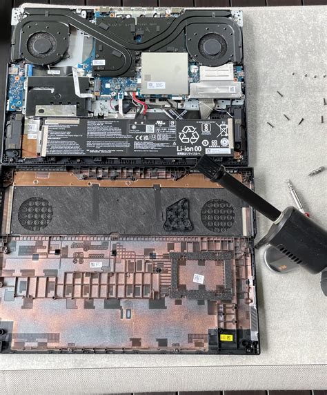 Heres Your Regularly Scheduled Reminder To Clean Your Laptop Fans And