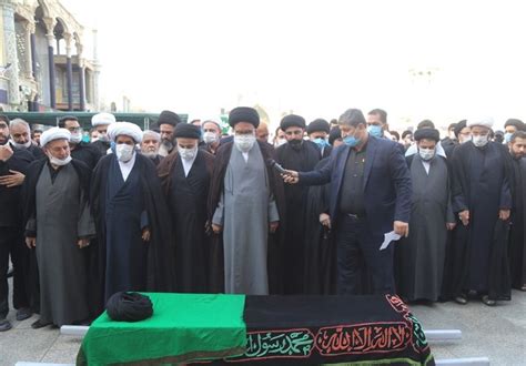 پیکر آیت الله هاشمی گلپایگانی در حرم حضرت معصومهس آرام گرفت تسنیم