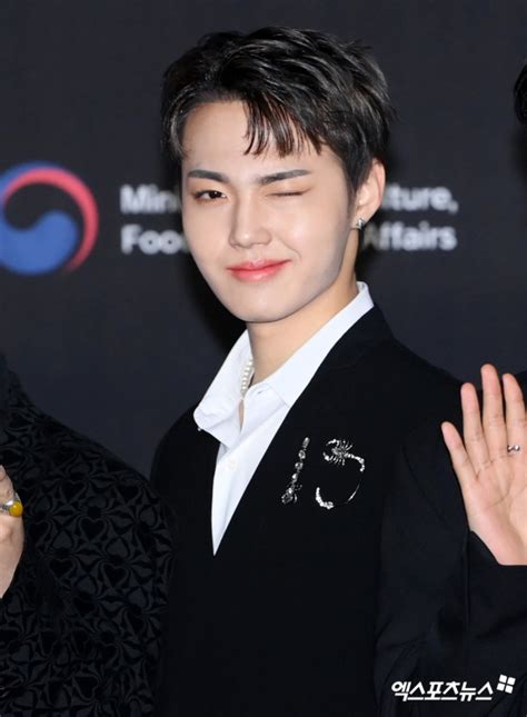 트레저 도영 치명적인 윙크[엑s Hd포토]