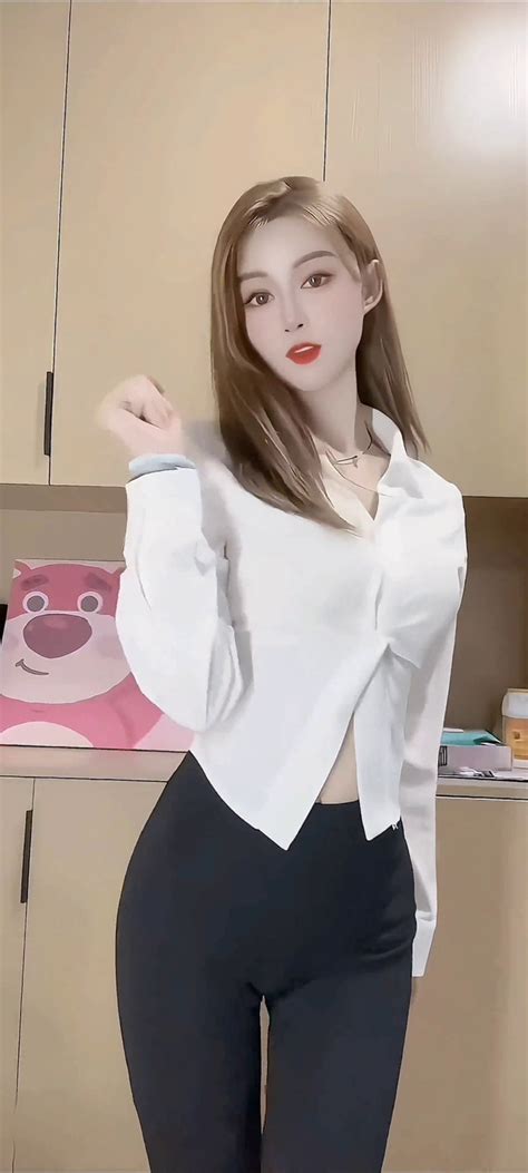 性感御姐性感撩人 美女手机动态壁纸 美女手机壁纸下载 元气壁纸