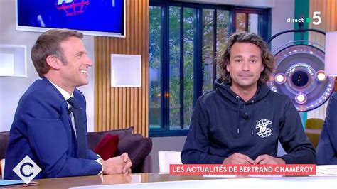 Bertrand Chameroy fait un énorme carton dans C à vous en chambrant Emmanuel Macron pendant