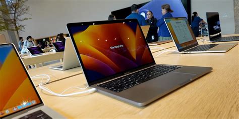 Apple Stock Drops Below 3 Trillion Market Cap Barrons