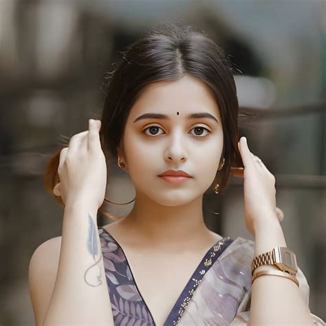 🧡🧡🧡🧡 Vanshika Gupta