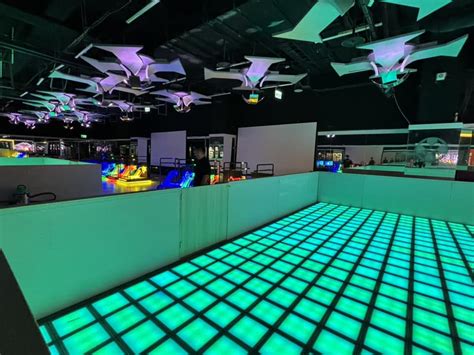 家樂福青海店 Offical Taichung