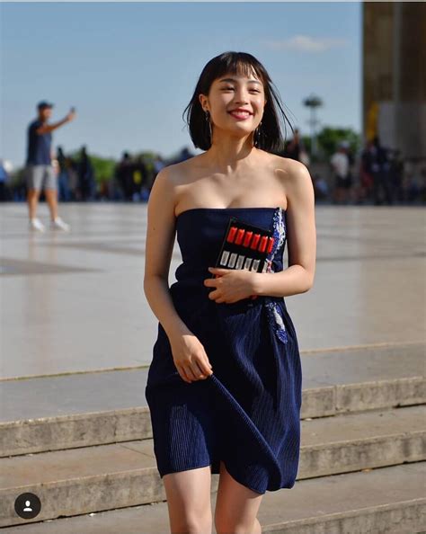 【新品】美品 広瀬すずl判写真26枚 水着 セクシー写真 マル秘お楽しみ写真14枚の落札情報詳細 Yahooオークション落札価格検索 オークフリー