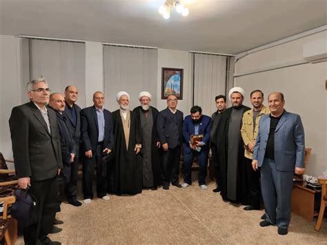 دیدار هیات مدیره تشکل فرهیختگان و دانشگاهیان اقوام ‌و مذاهب ایران اسلامی با آیت الله اعرافی