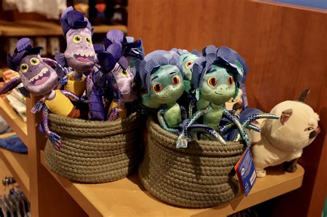 Pixar Luca Plush Julitronics