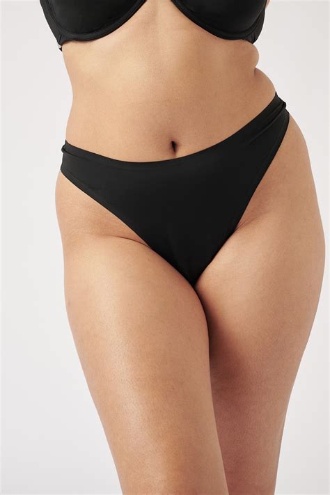 The Seamless Highwaist G String Black First Thing