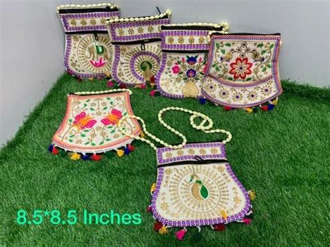 Cotton Embroidered Sling Bag At Rs 100 In Chennai Id 2850693309397