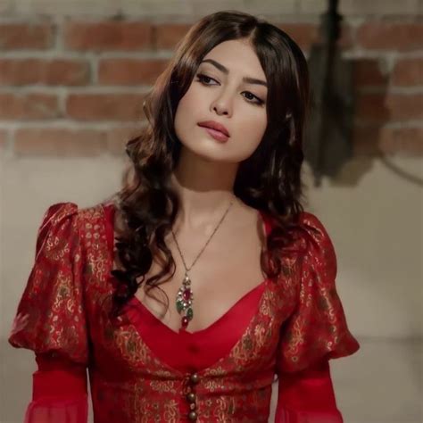 🌹Принцесса Изабелла🌹 | Наряды, Знаменитости, Итальянские женщины